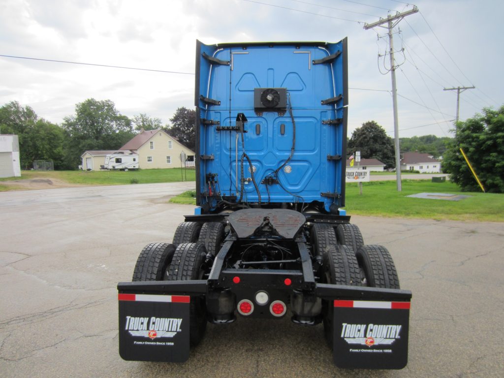 2019 FREIGHTLINER EVO - Truck Country