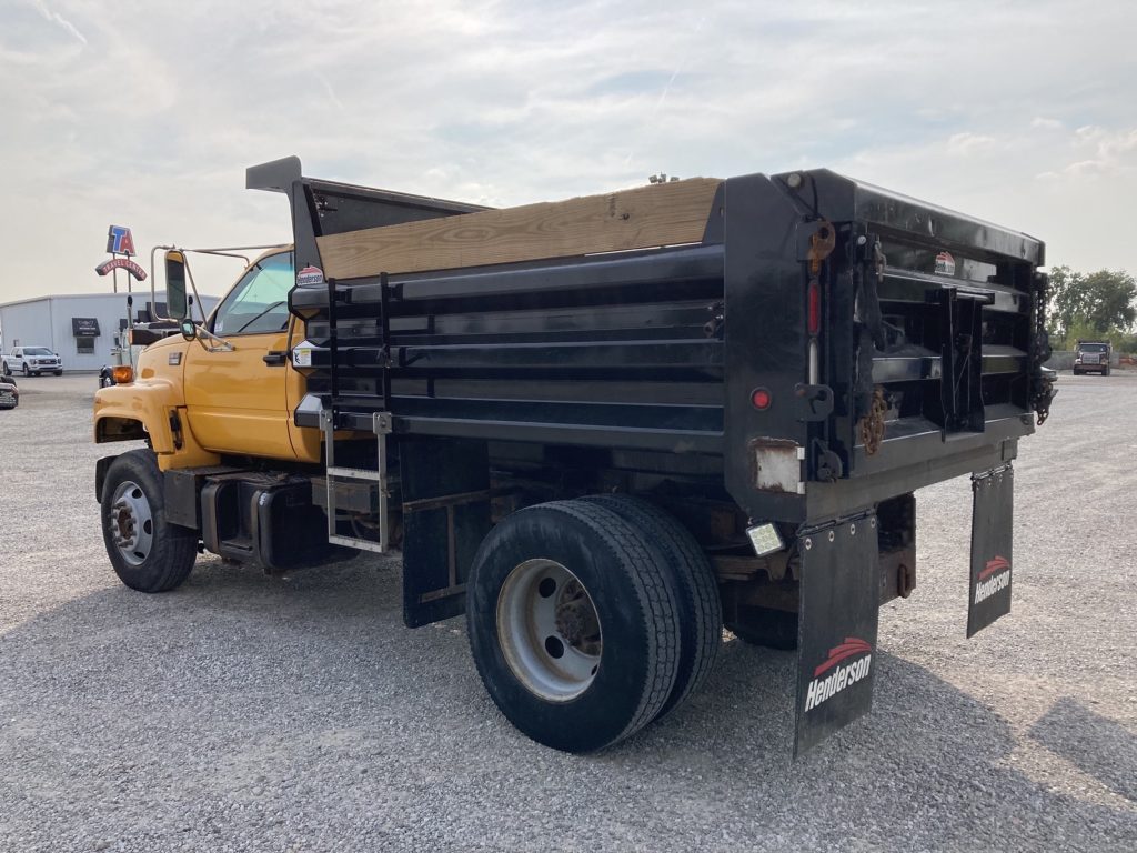 2001 GMC C7500 - Truck Country
