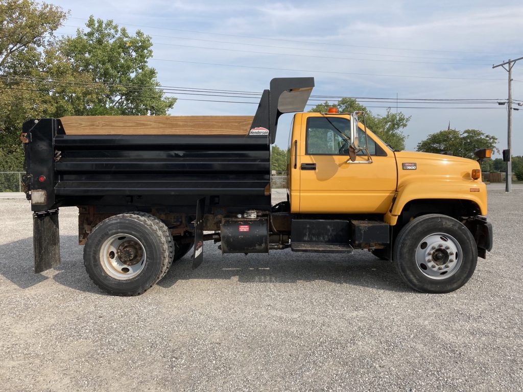 2001 GMC C7500 - Truck Country
