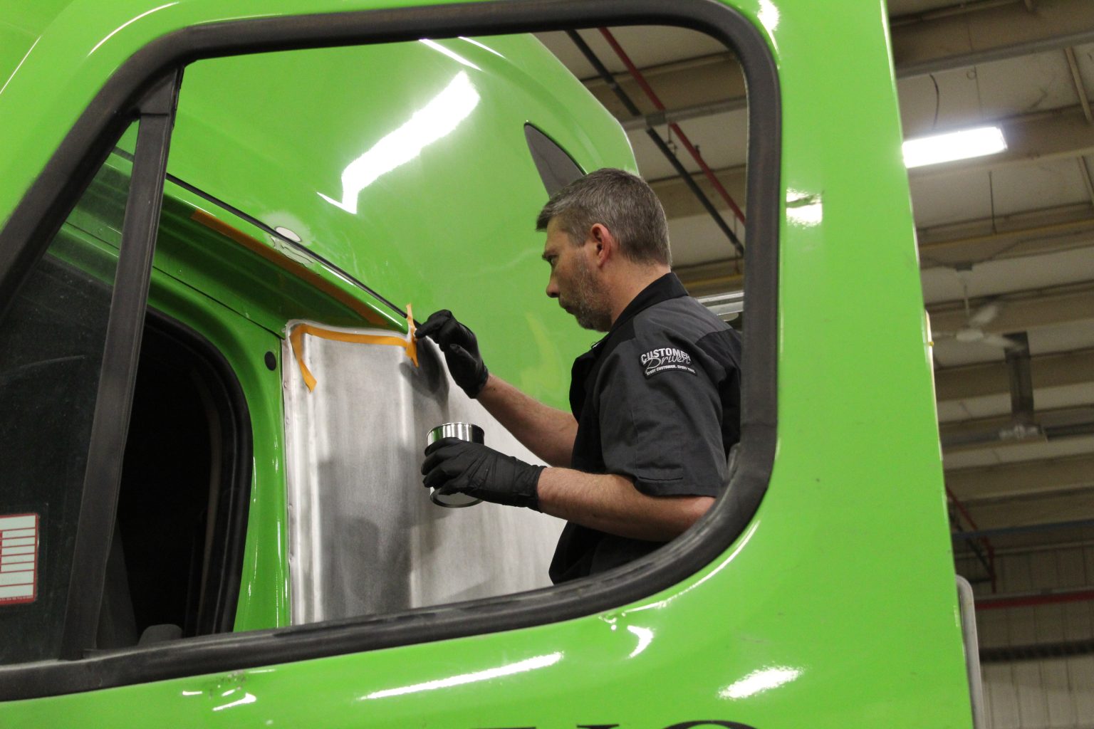 Semi-Truck Body Shop in Lima, Ohio | Truck Country - Stoops Freightliner-Western Star