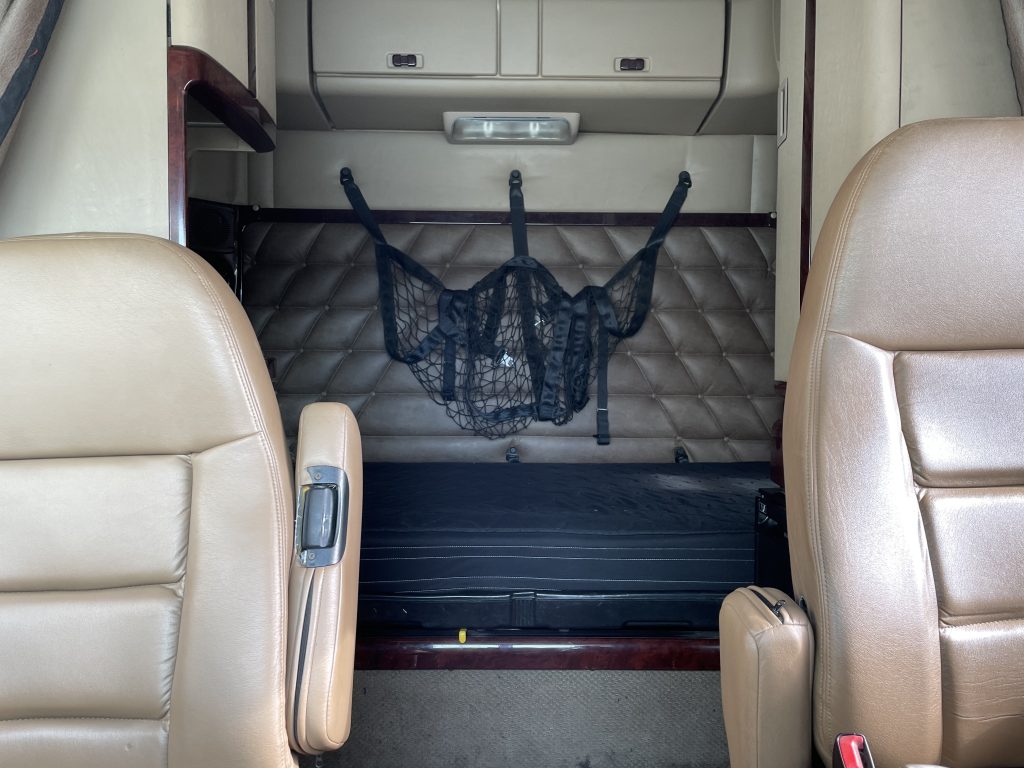 2014 Freightliner CC132 - Truck Country