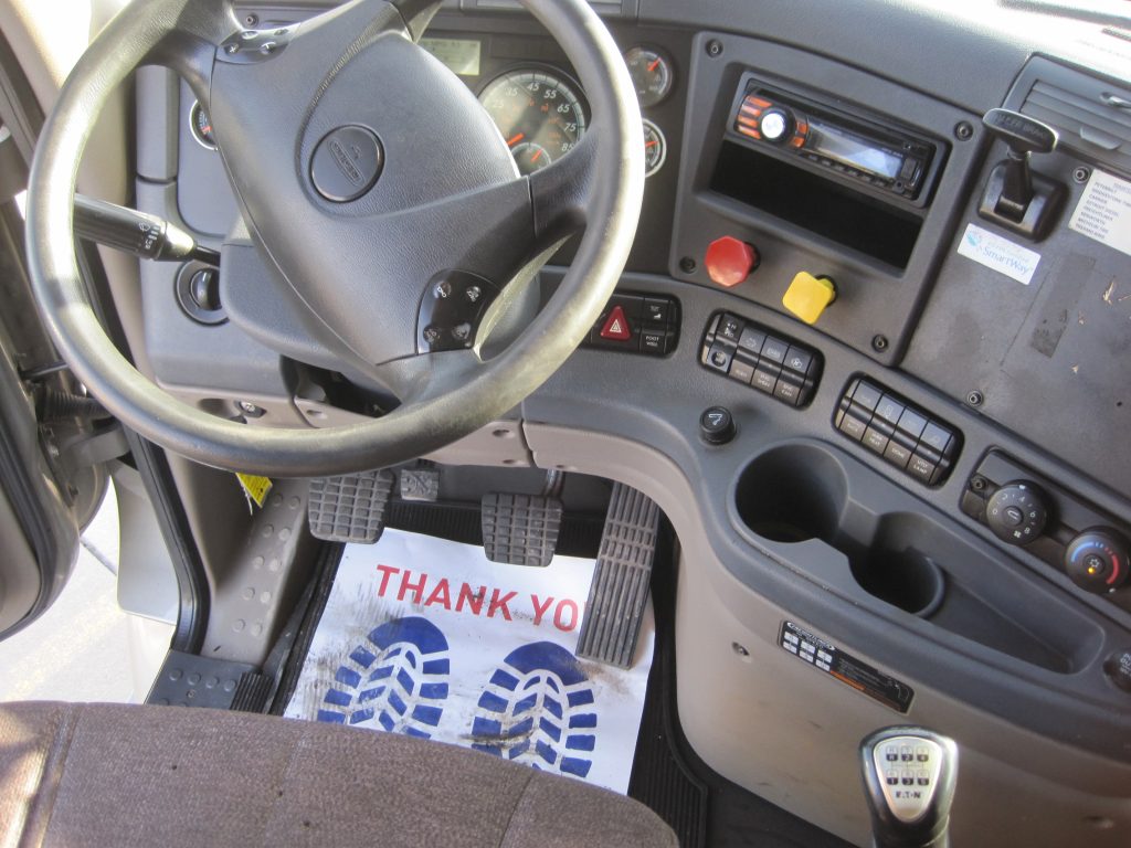 2017 Freightliner CA125 - Truck Country