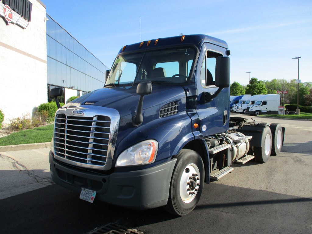 2017 Freightliner CA113 - Truck Country