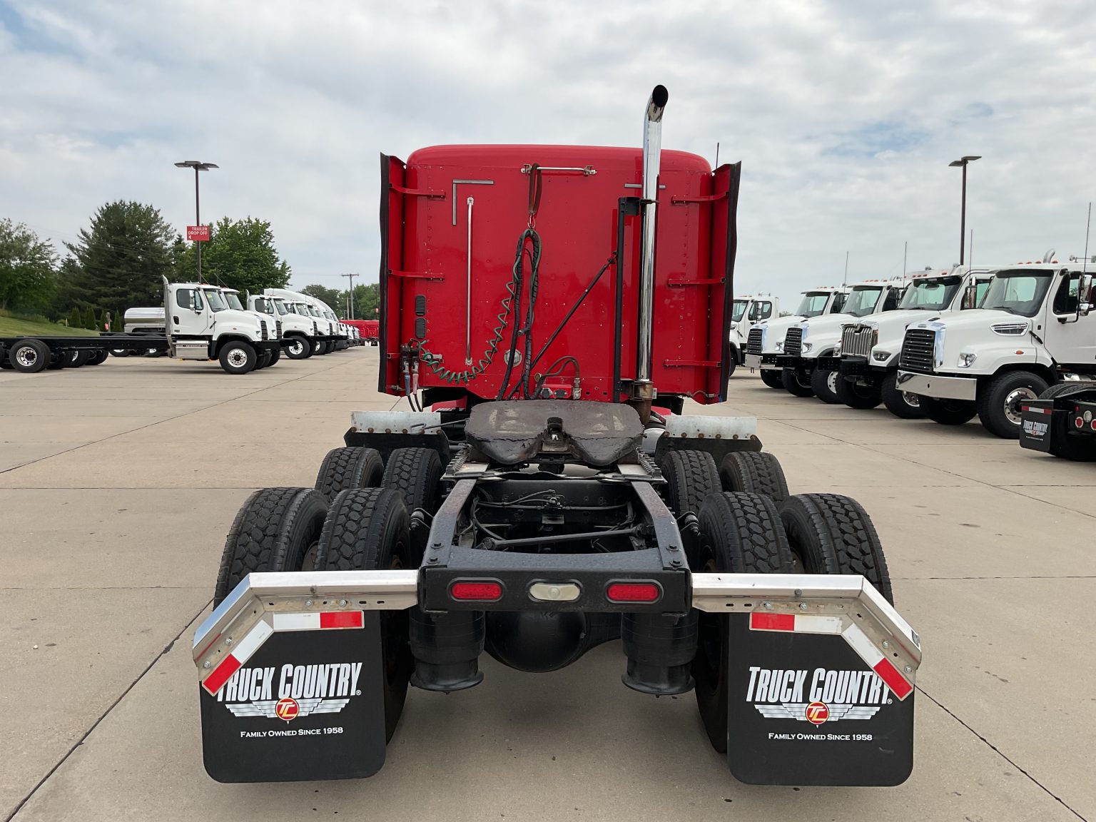 2007 Freightliner CL120 - Truck Country