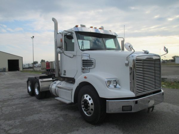 2018 Freightliner 122SD - Truck Country