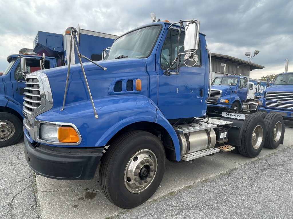 2003 Sterling AT9513 - Truck Country