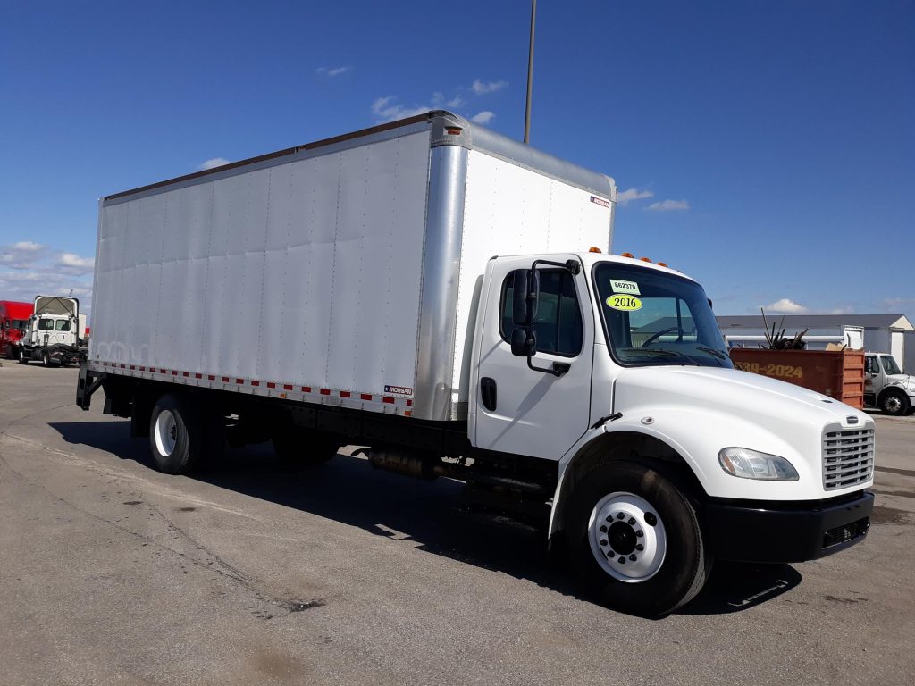 2016 Freightliner M2 106 - Truck Country