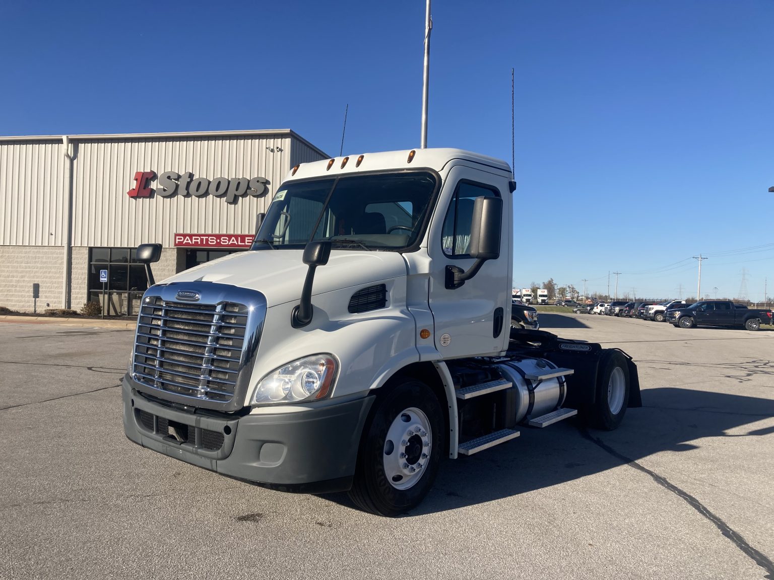 2016 Freightliner CA113 - Truck Country