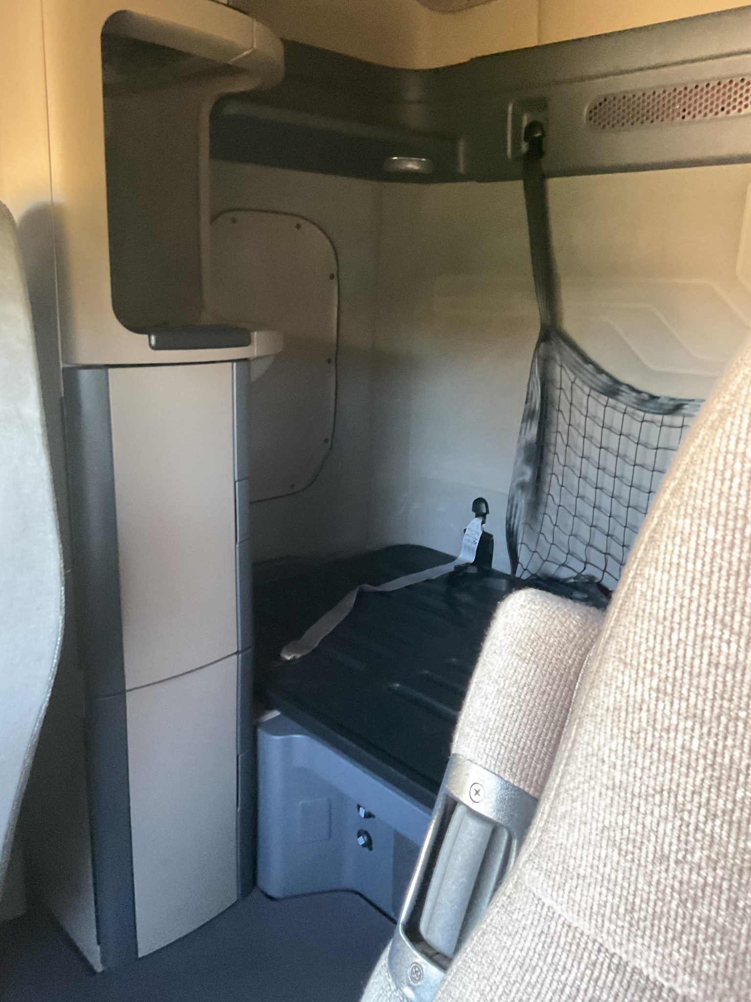 2019 Freightliner CA125 - Truck Country