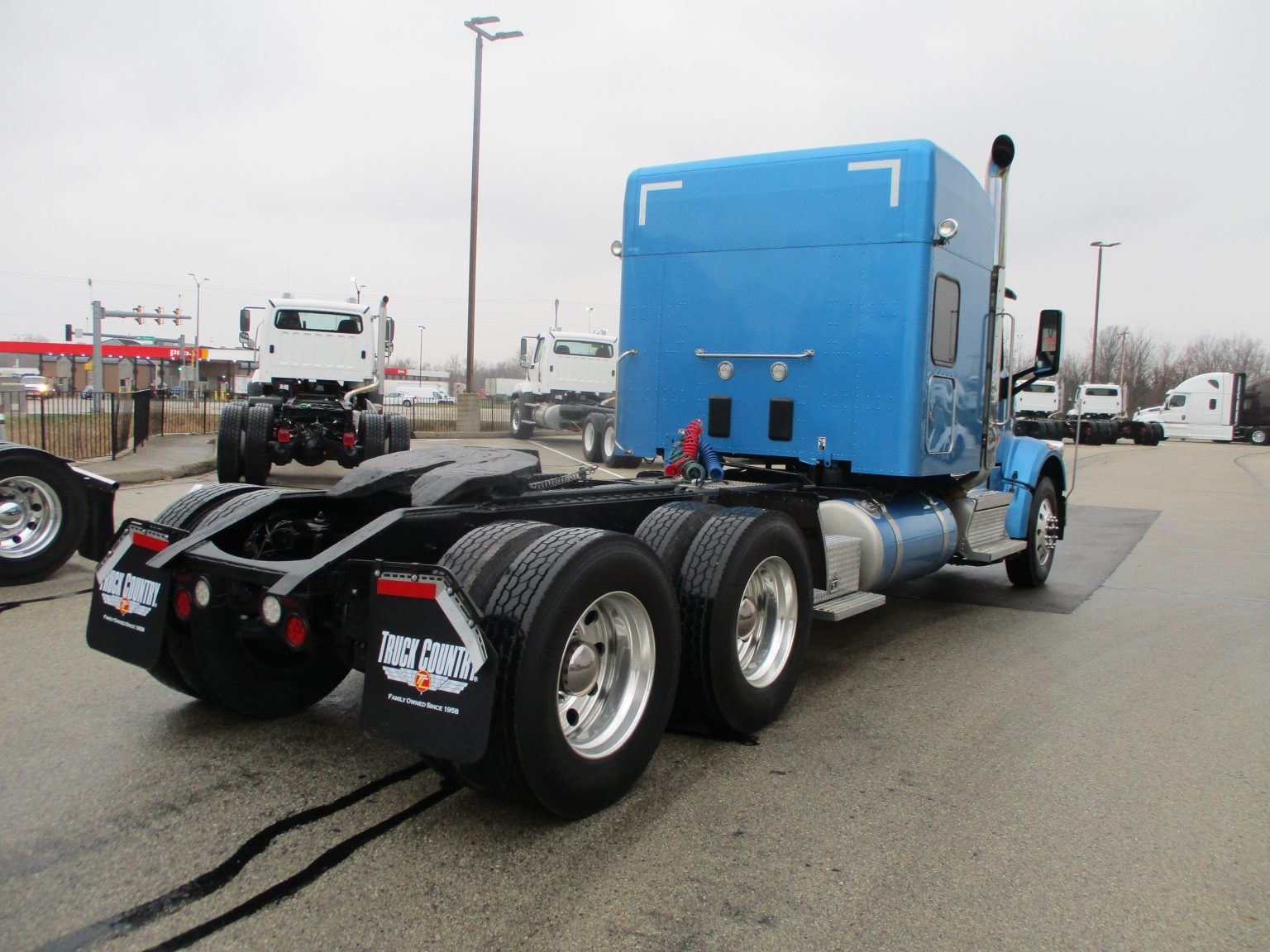 2019 Peterbilt 567 - Truck Country