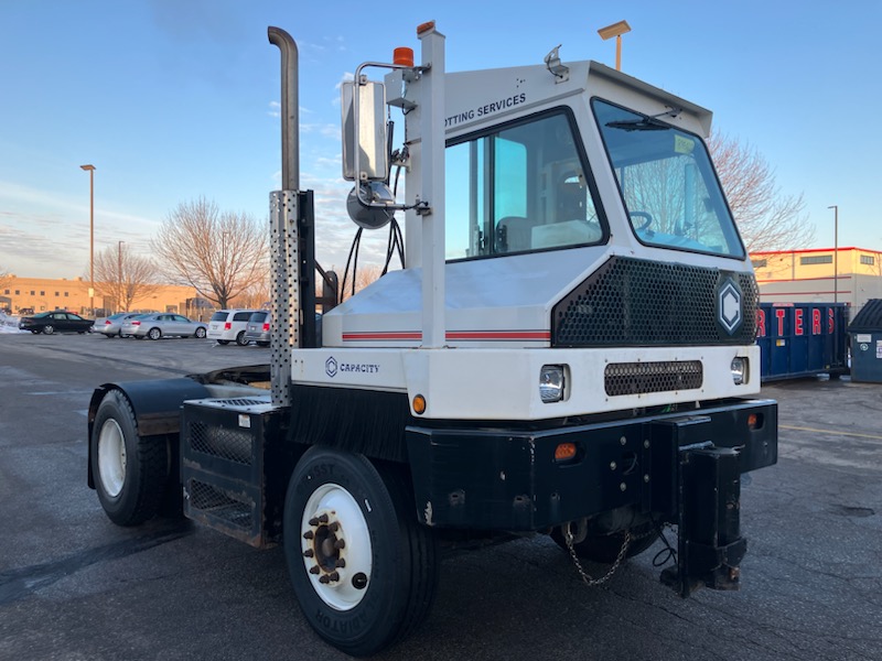 2015 Capacity TJ4000 - Truck Country