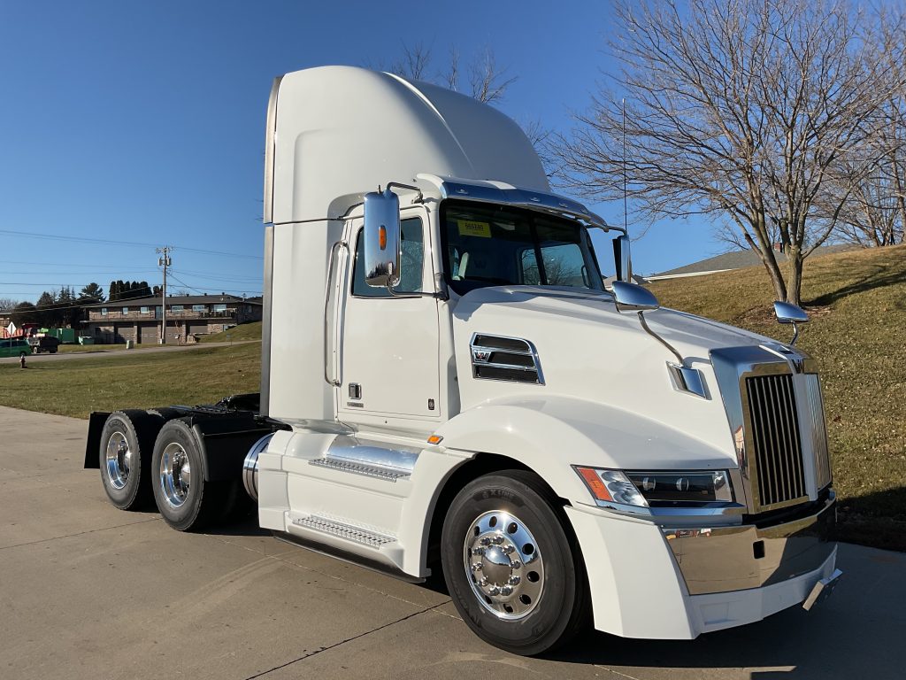 2020 Western Star 5764XE - Truck Country