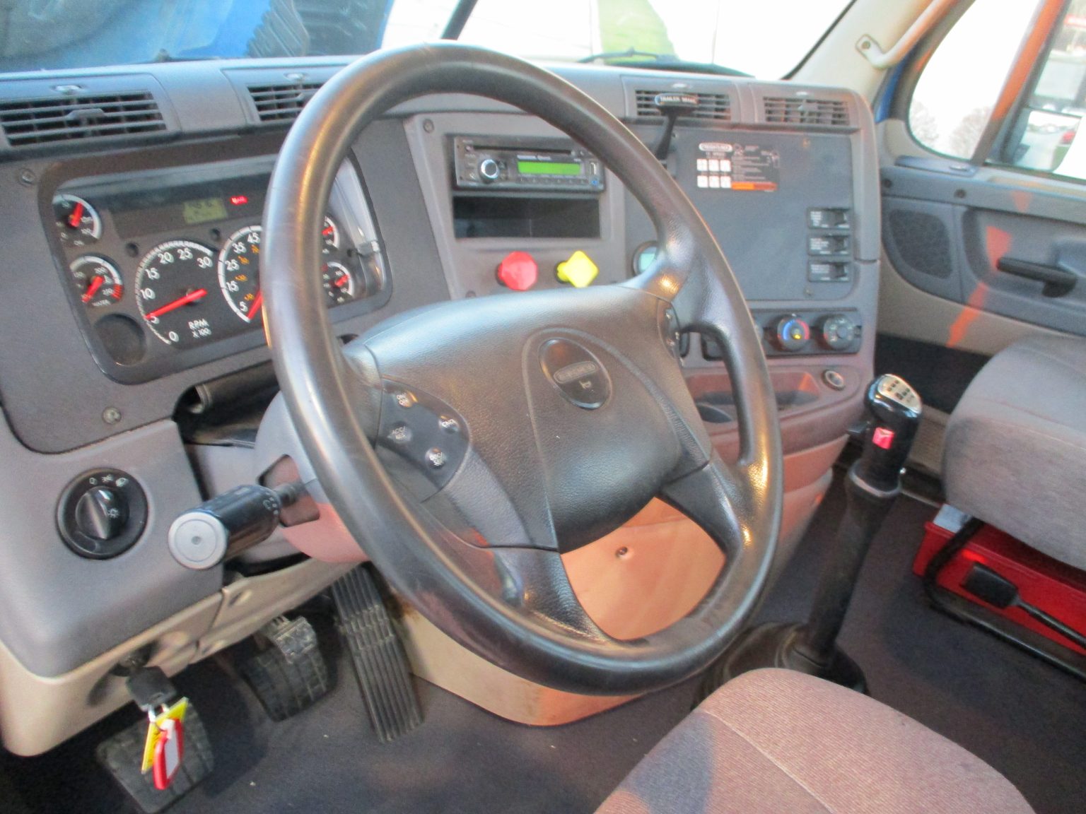 2016 Freightliner CA125 - Truck Country