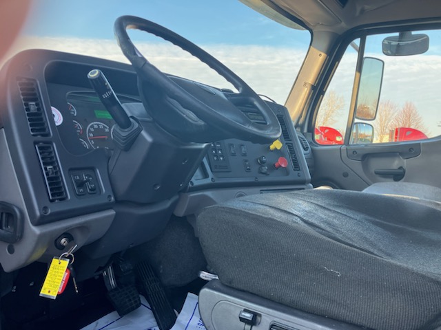 Used Trucks for Sale | Truck Country - Stoops Freightliner