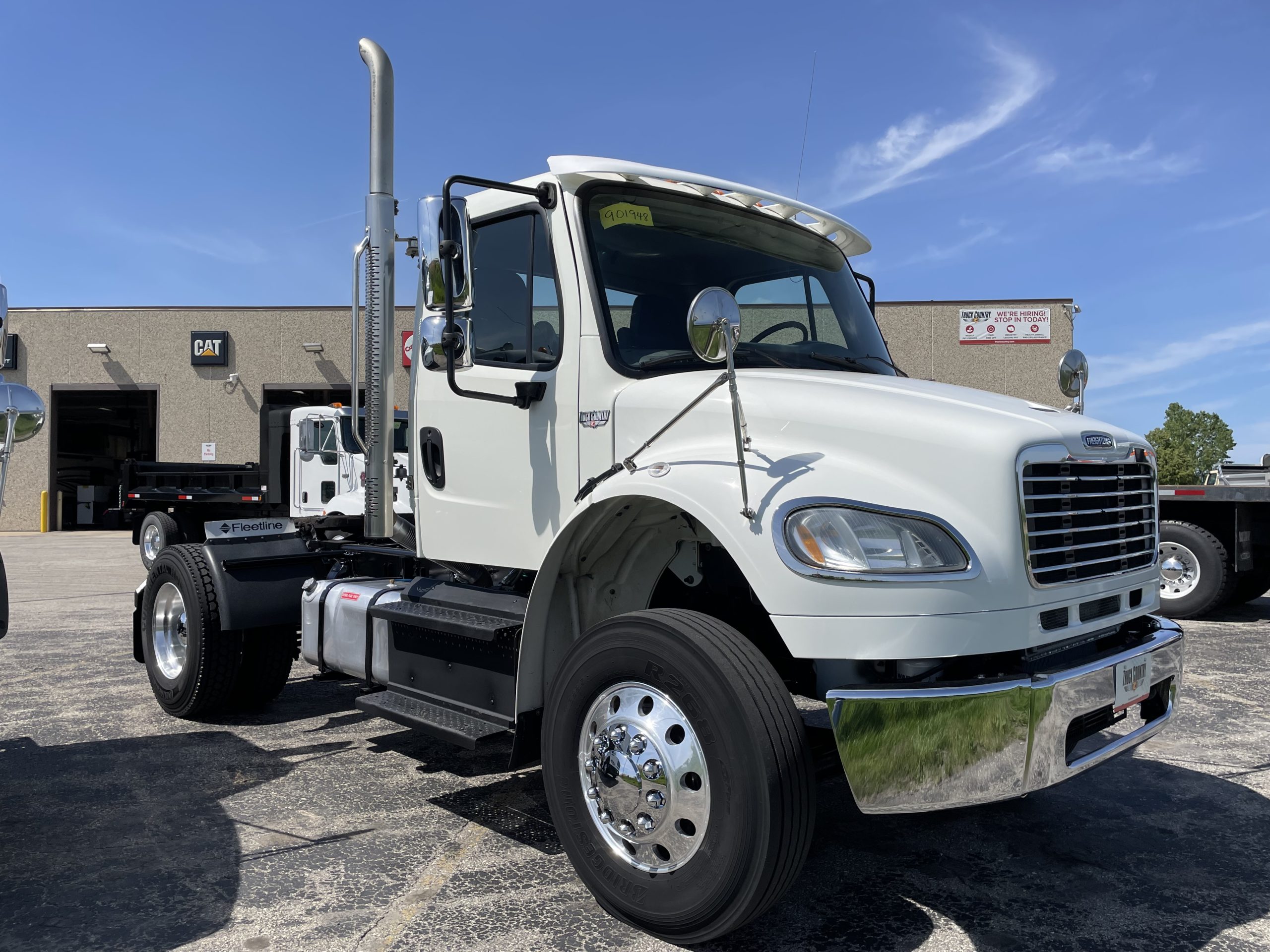 2015 Freightliner M2 106 - Truck Country