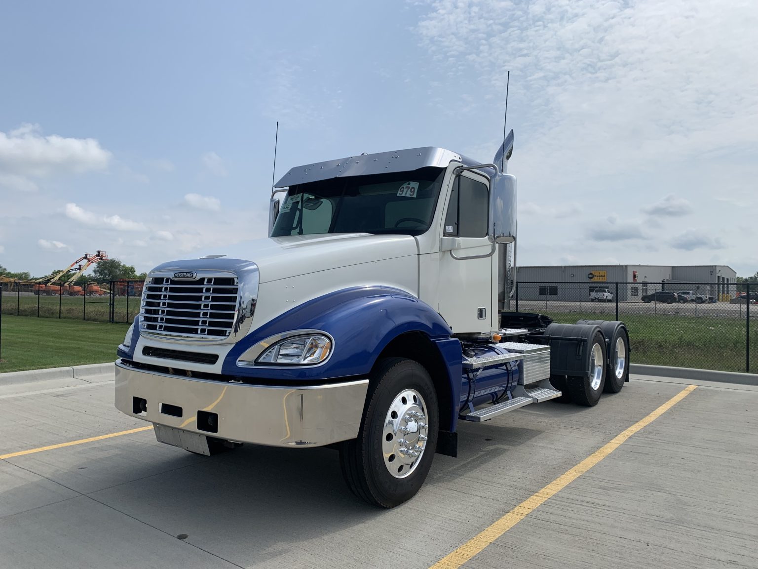 2007 Freightliner CL120 - Truck Country