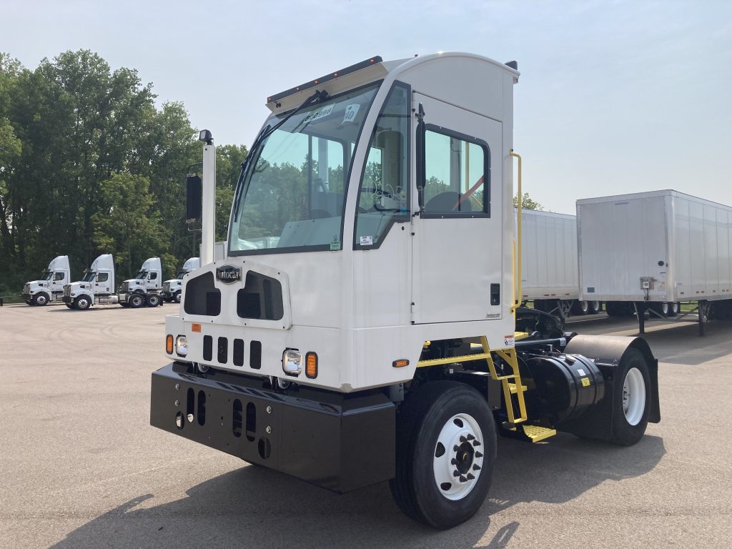 2023 Autocar ACTT42 - Truck Country