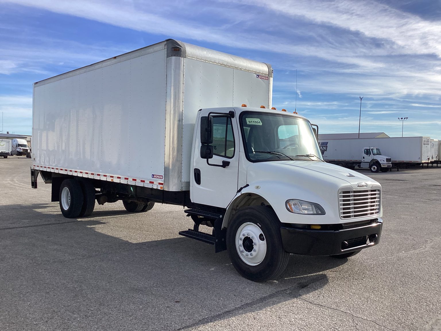2018 Freightliner M2106 - Truck Country