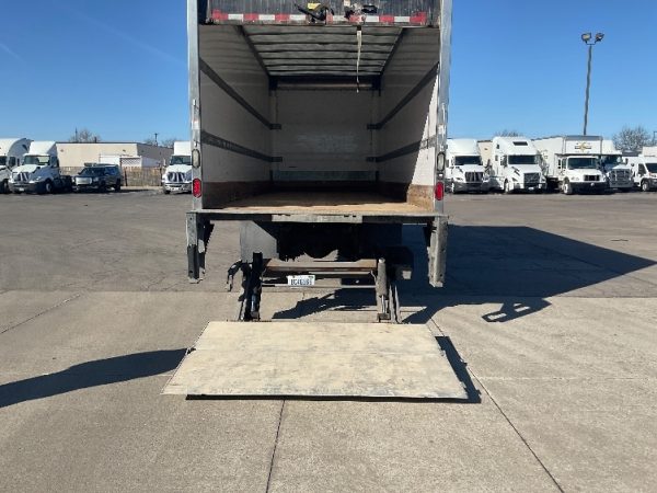 2016 Freightliner M260 - Truck Country