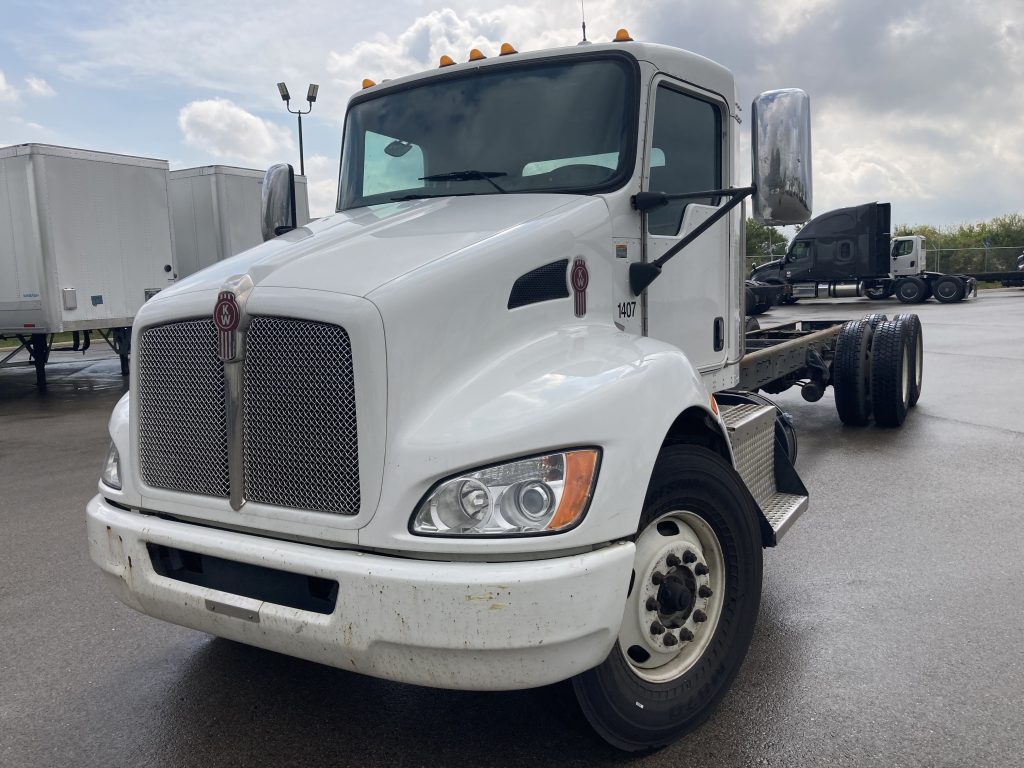 2020 Kenworth T370 - Truck Country