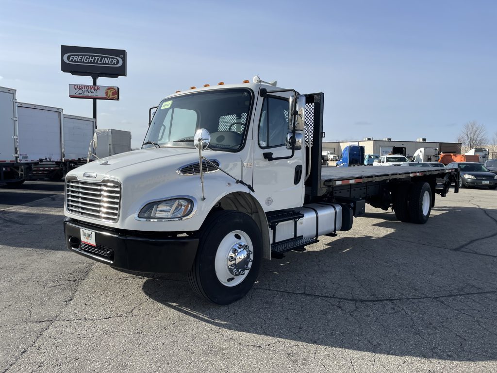 2017 Freightliner M2 106 - Truck Country