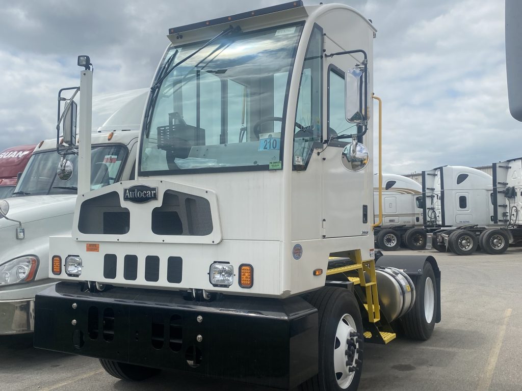 2024 Autocar ACTT42 - Truck Country