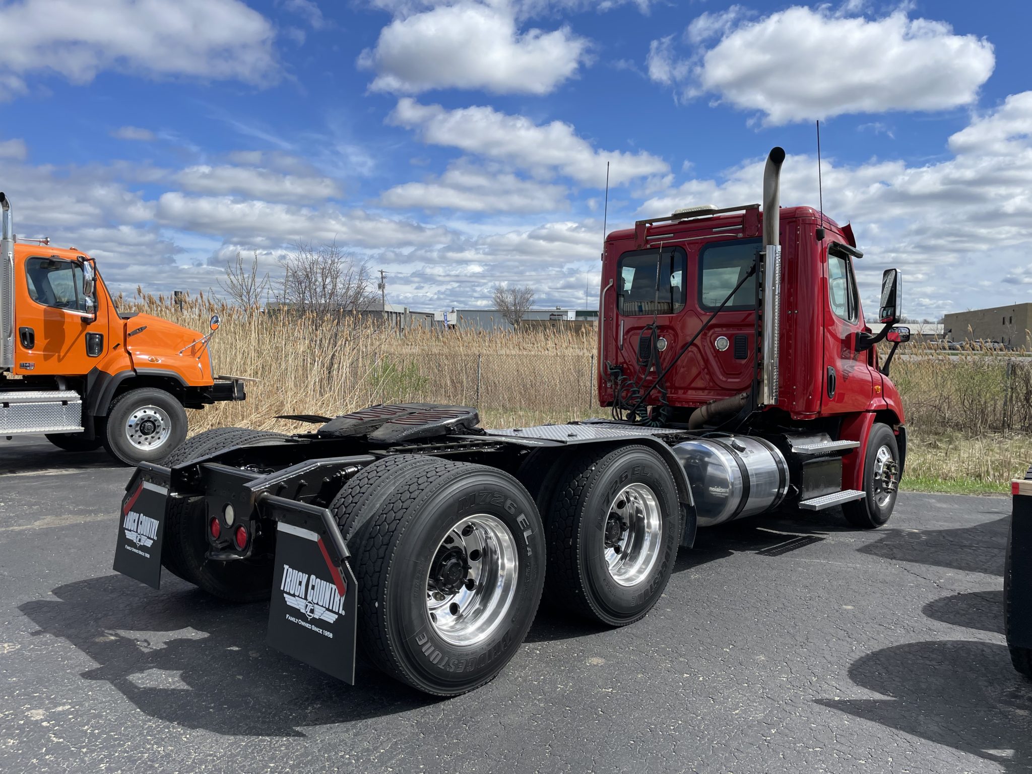 2017 Freightliner CA113 - Truck Country