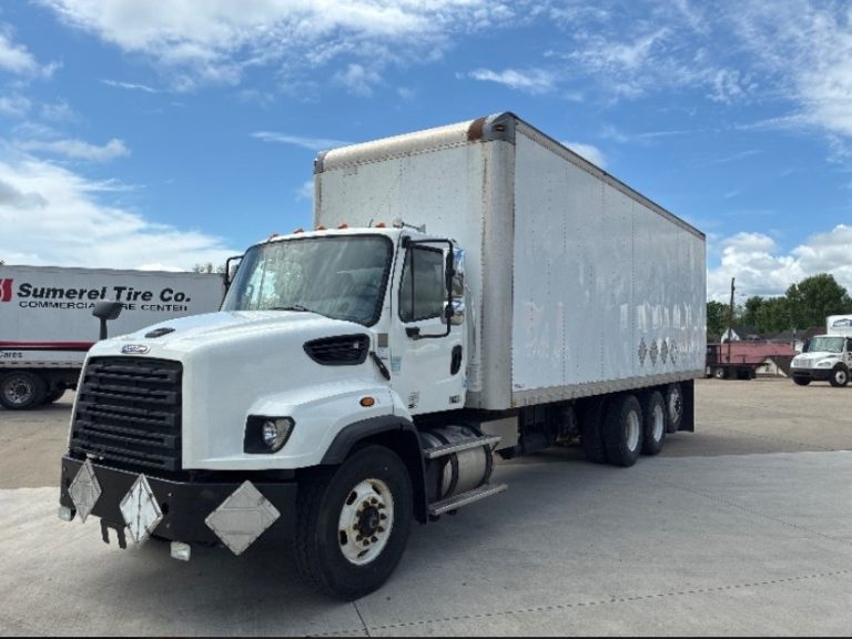 2014 Freightliner 114SD - Truck Country