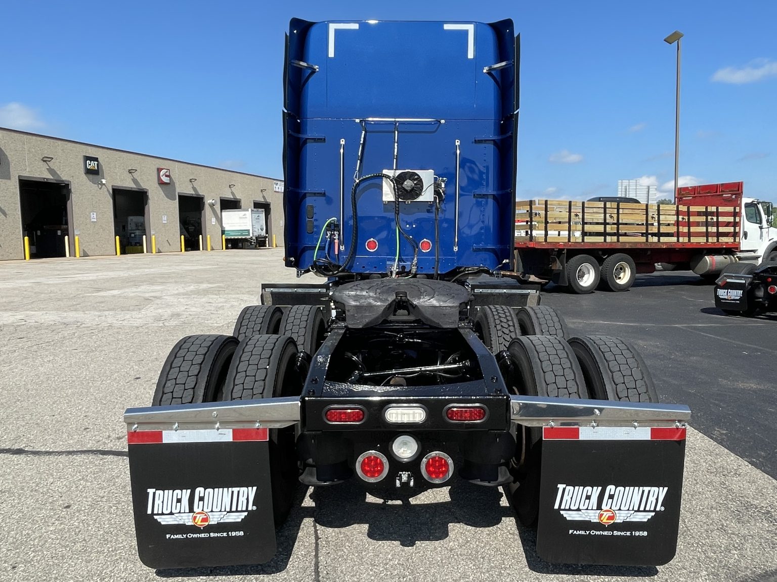 2019 Freightliner CC132 - Truck Country