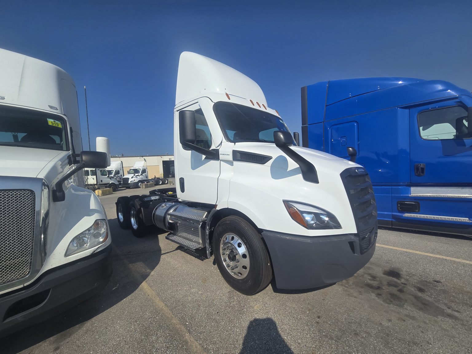 2026 Freightliner PE116DC - Truck Country