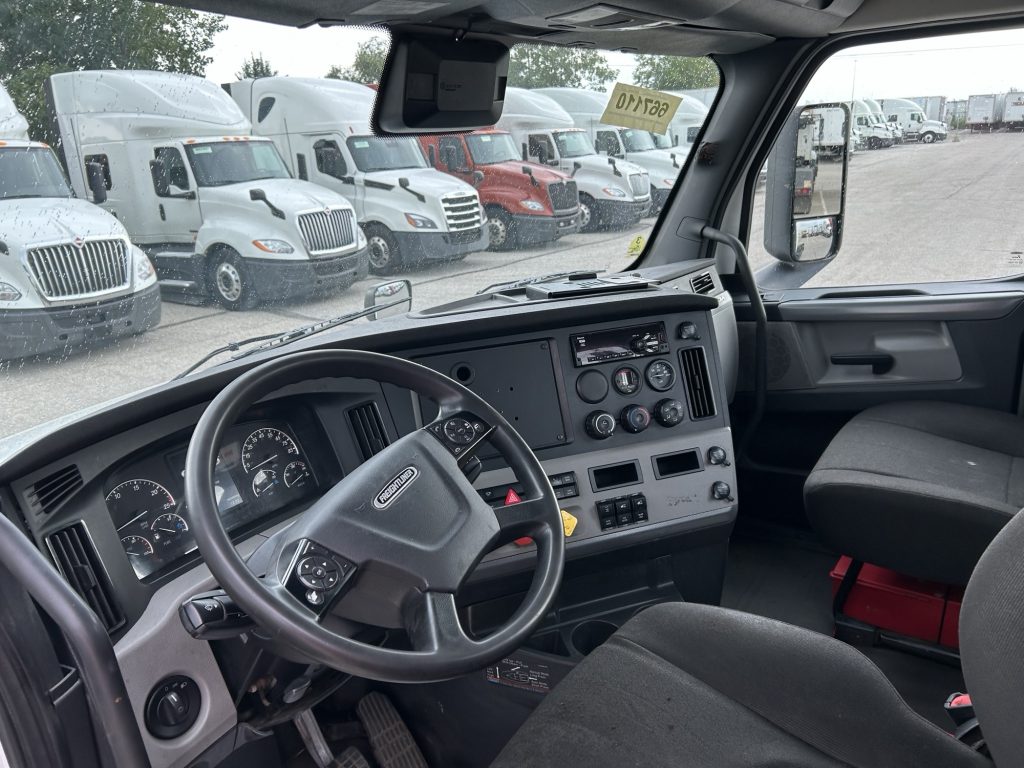 2020 Freightliner PT126DC - Truck Country
