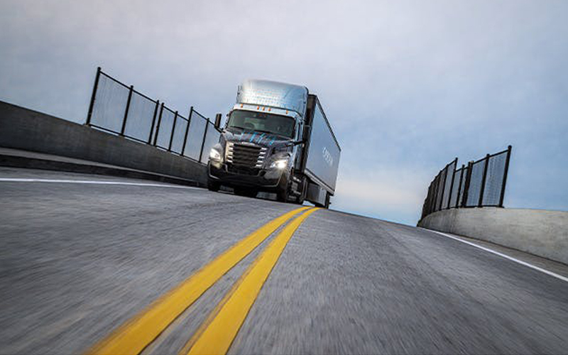 Freightliner eCascadia - Truck Country